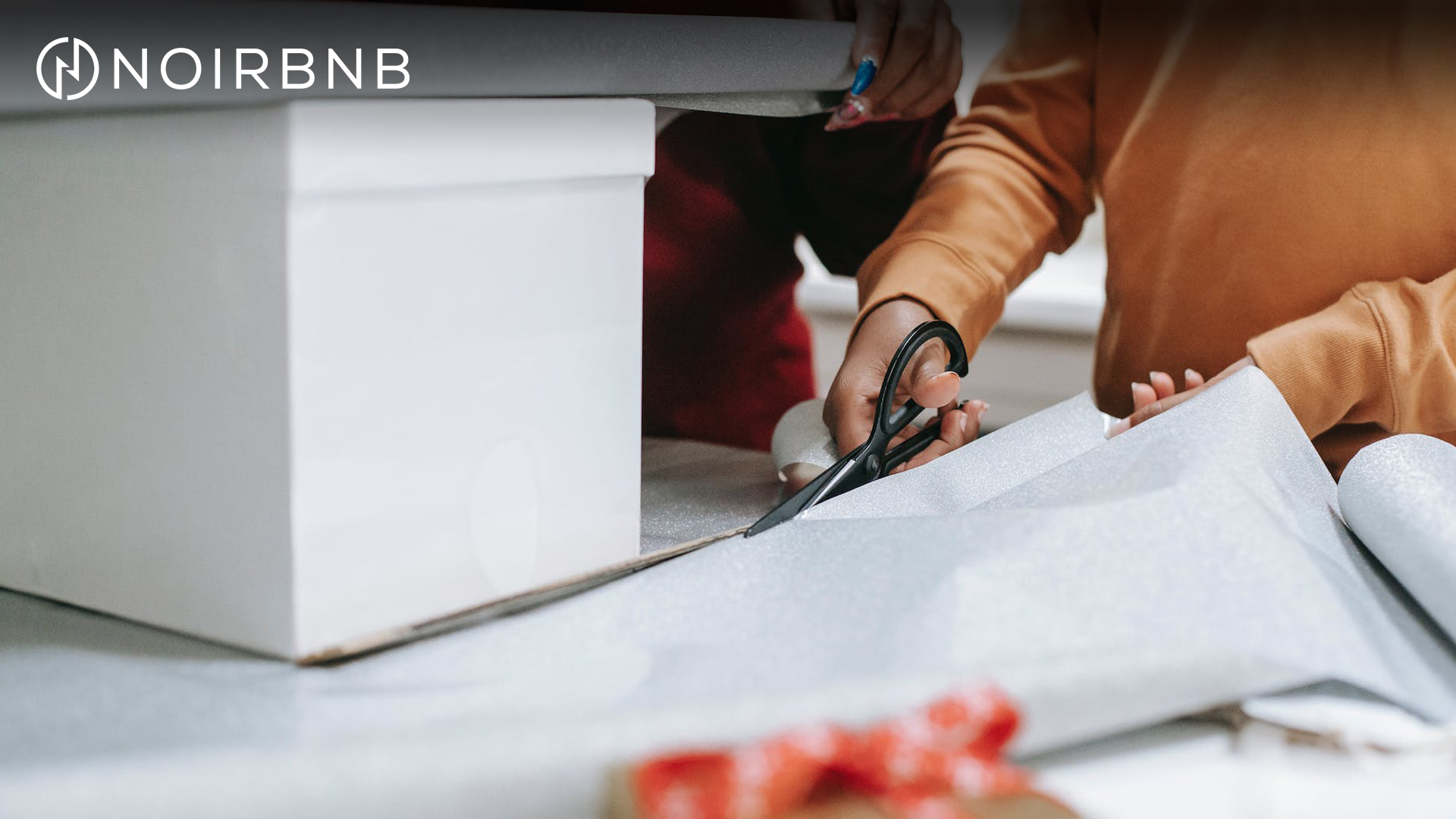 A Cultural Christmas Break - Noirbnb